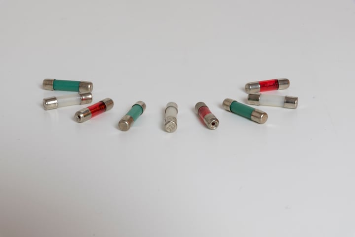 Double-capped cylindrical lamps: everything you need to know